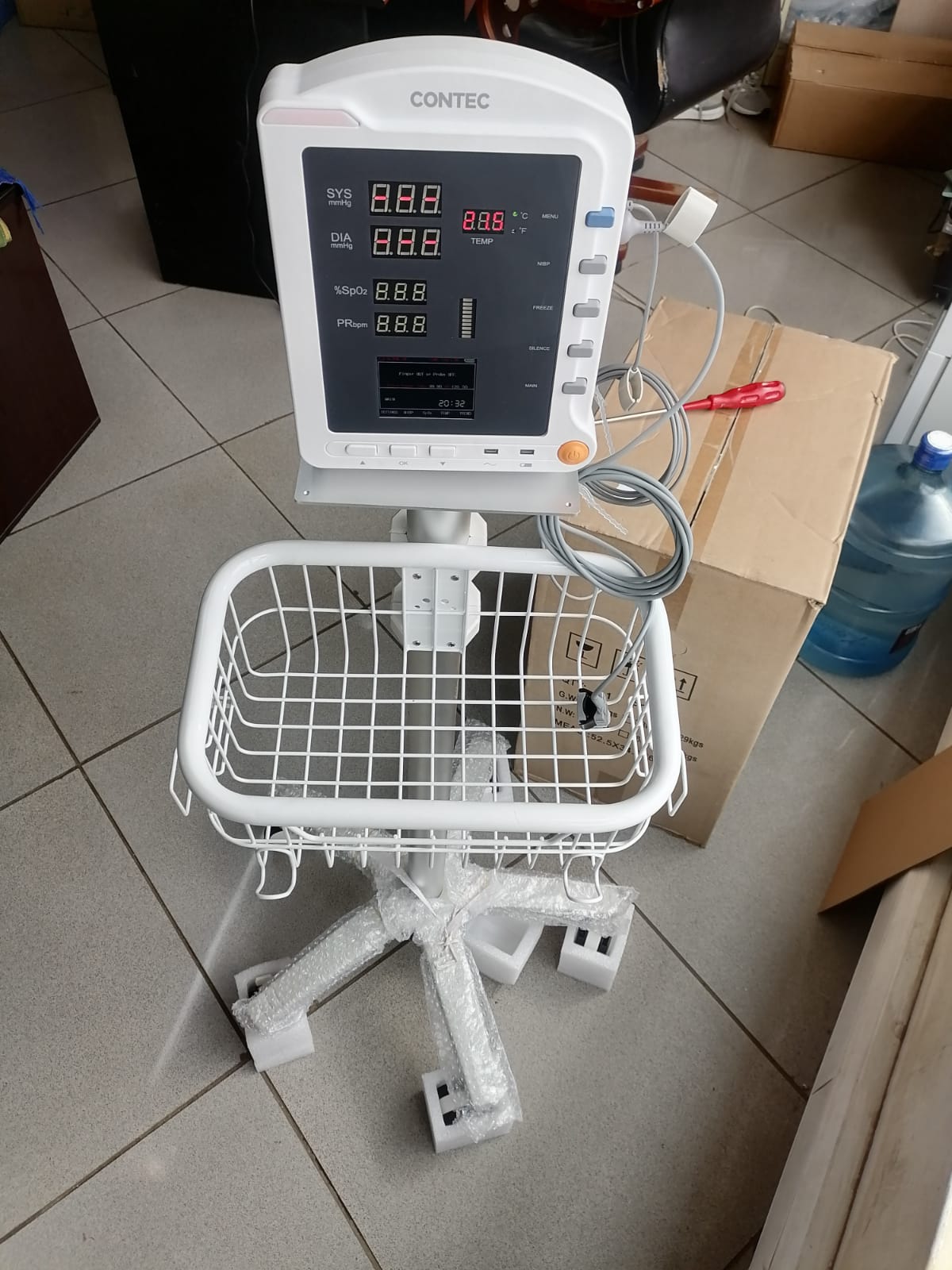 Patient monitor (Contec brand)+STAND - Supplies Ltd
