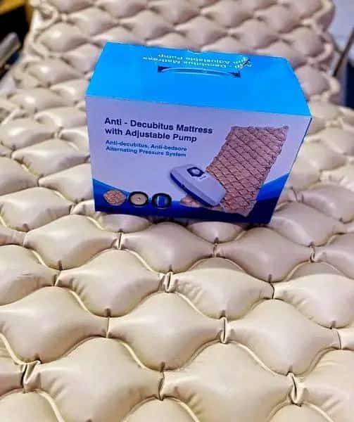 Anti decubitus mattress with adjustable pump - Supplies Ltd